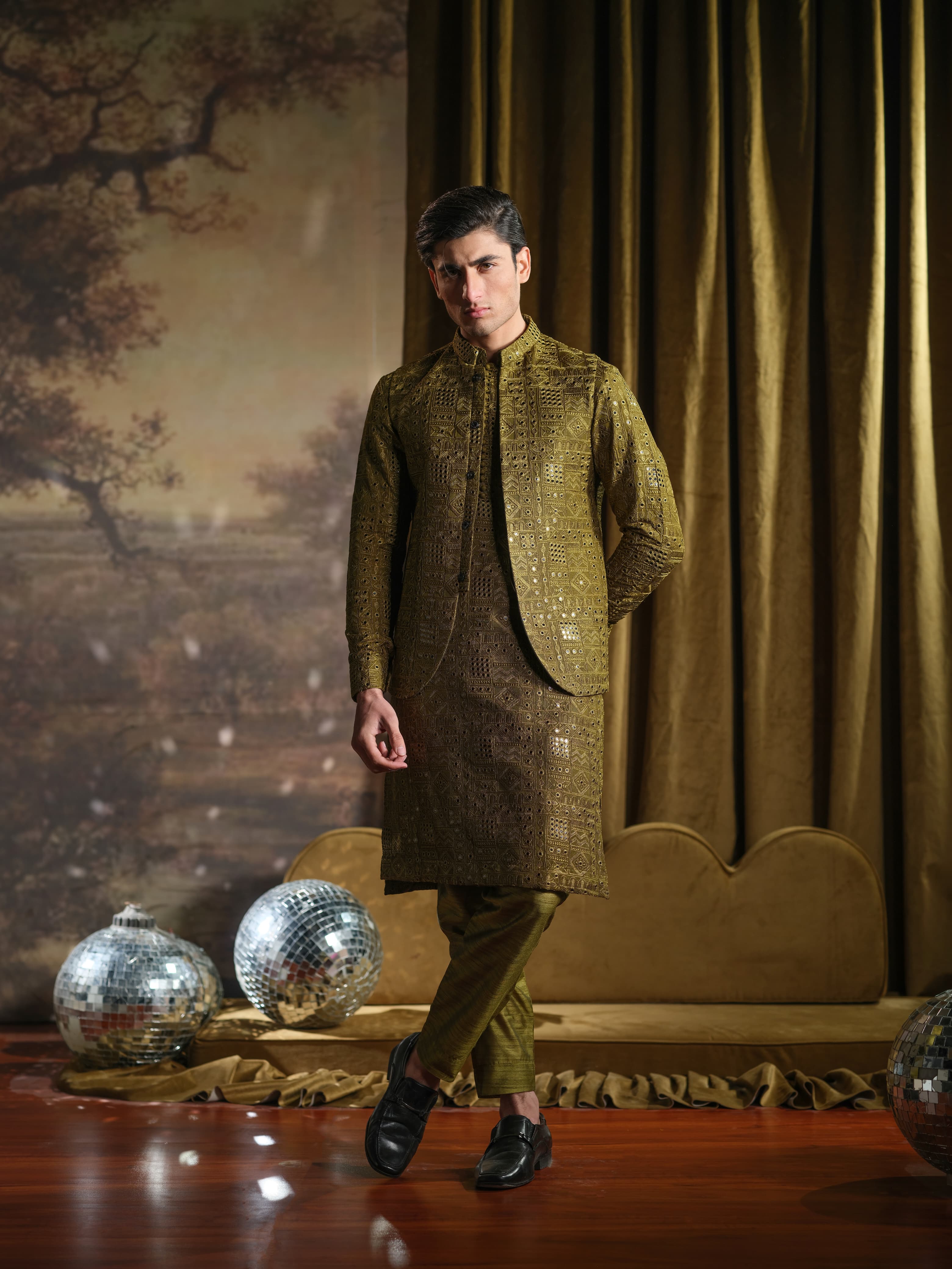 Musarrat - Green Embroidered Kurta Pajama – Emraan Rajput